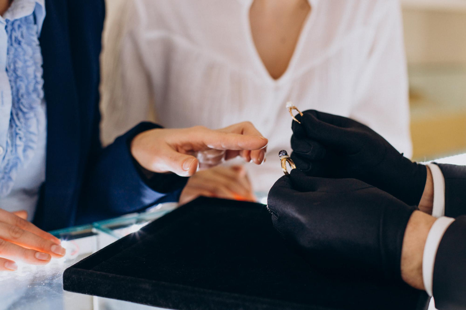 How to Choose the Right Ring Size – Motek Jewelry